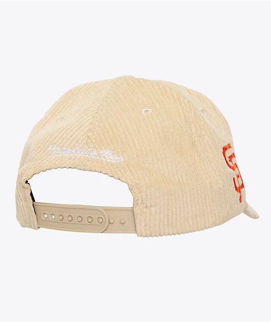 Mitchell & Ness SF Giants Deadstock Cream Corduroy Snapback Hat | Zumiez