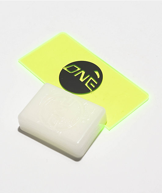 One Ball Snowboard All Temp Mini Wax Kit | Zumiez